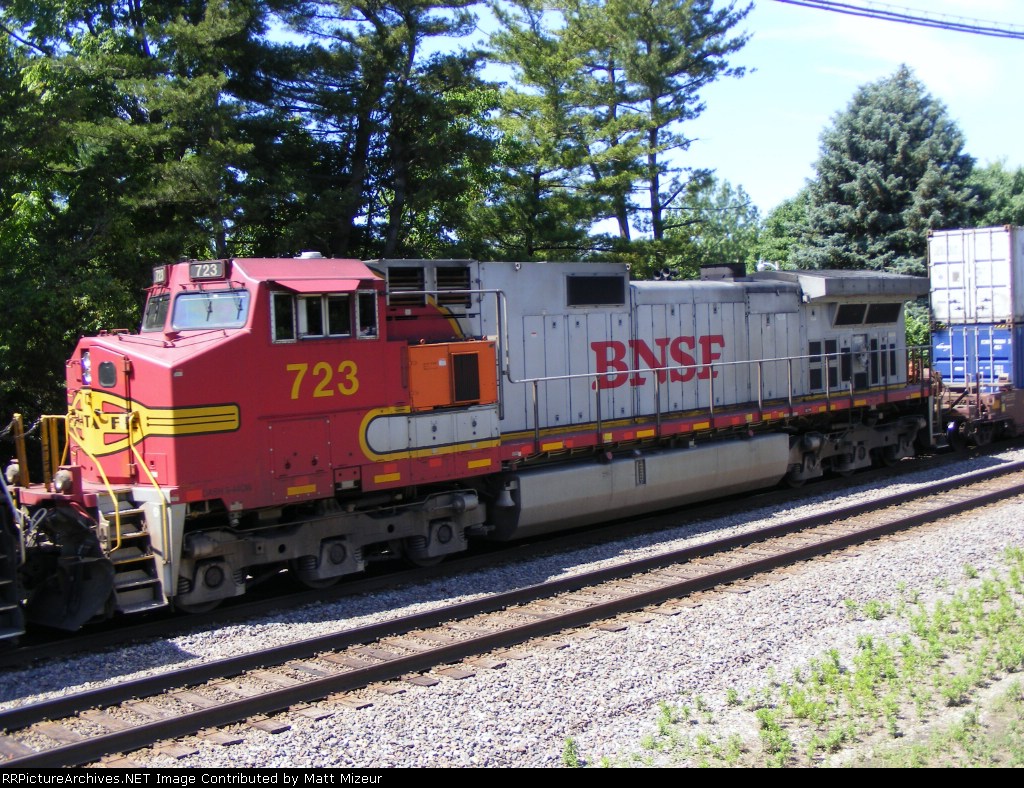 BNSF 723
